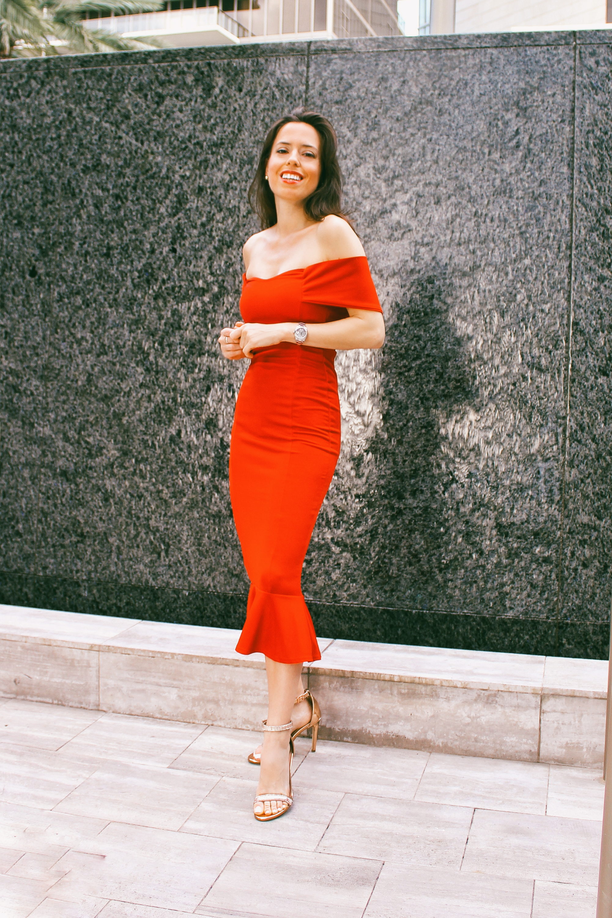 PrettyLittleThing: Red Midi Dress Graduation Outfit - Ana Florentina